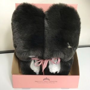 Pretty You London | Shoes | Pretty You London Asa Curve Cut Slippers ...